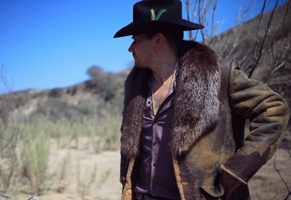 Kanales llega a plataformas digitales con 'La parranda' - ClaudiaPeralta