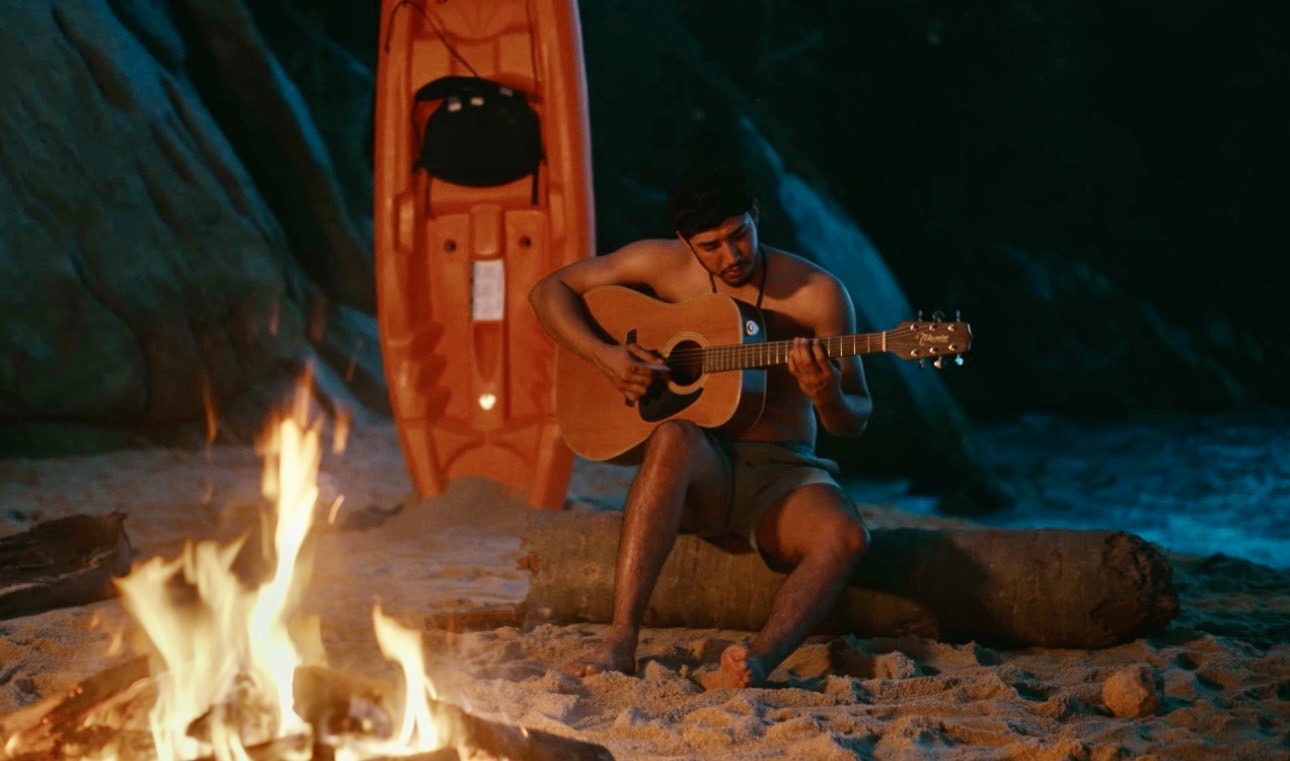 Netón Vega revela el lado más íntimo de ‘Pvta Luna’ - ClaudiaPeralta